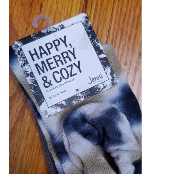 Jenni | Accessories | Jenni 2 Pair Crew Socks Scrunchie Set Created For ...